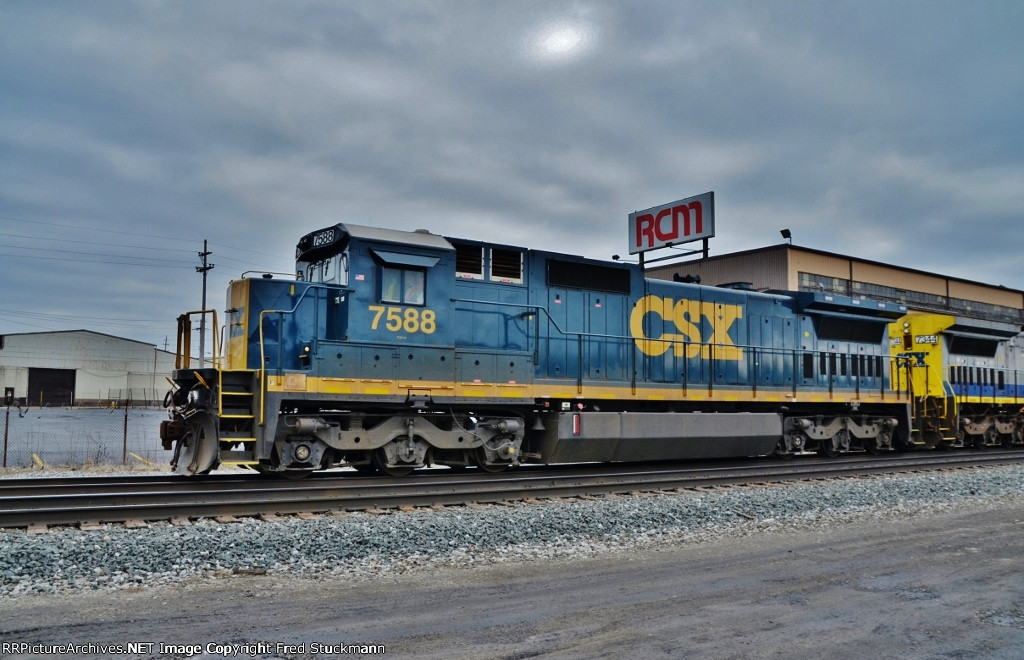 CSX 7588